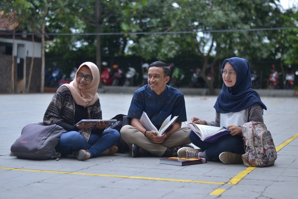 Jumlah Perguruan Tinggi di Indonesia - Eazy | Education Smart System