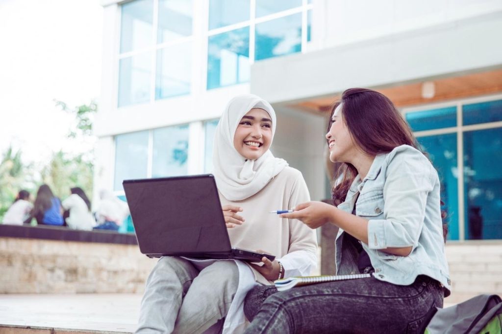 Kampus Digital: Digitalisasi Kampus dengan Sistem Informasi Terintegrasi